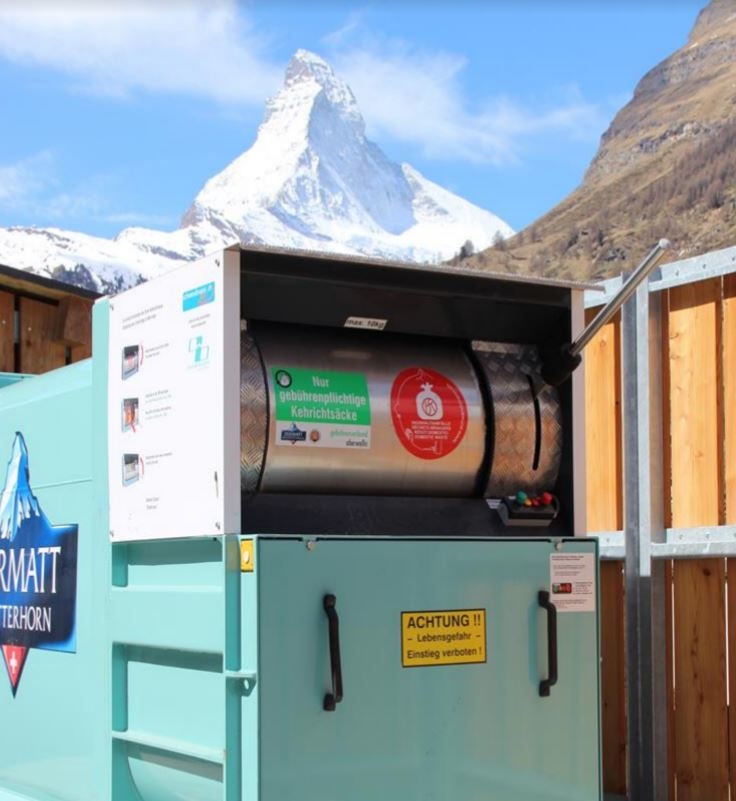 Installation de 25 mini compacteurs dans la station Alpine de Zermatt ...