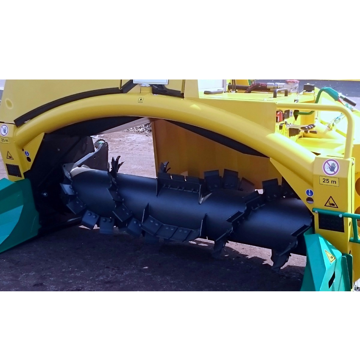 Retourneur enjambeur Backhus A30 - Backhus EcoEngineers (DE ...