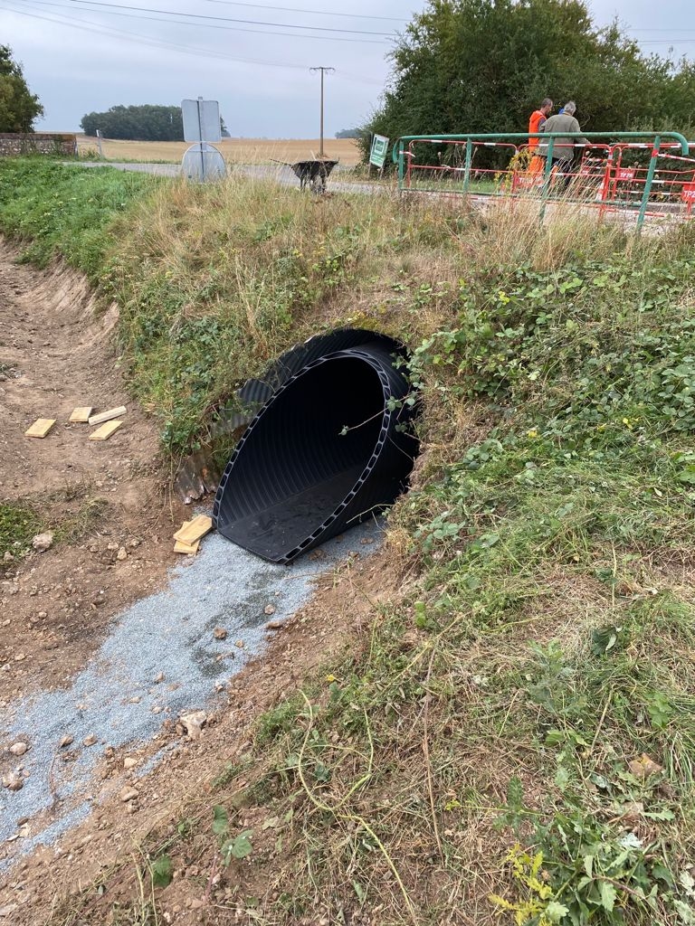 Passages inférieurs (Le tuyau WEHOLITE peut être utilisé en passage ... Passages inférieurs (Le tuyau WEHOLITE peut être utilisé en passage ...