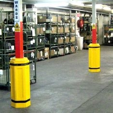 Protection de poteaux dans un entrepôt de stockage - Barrières et ...