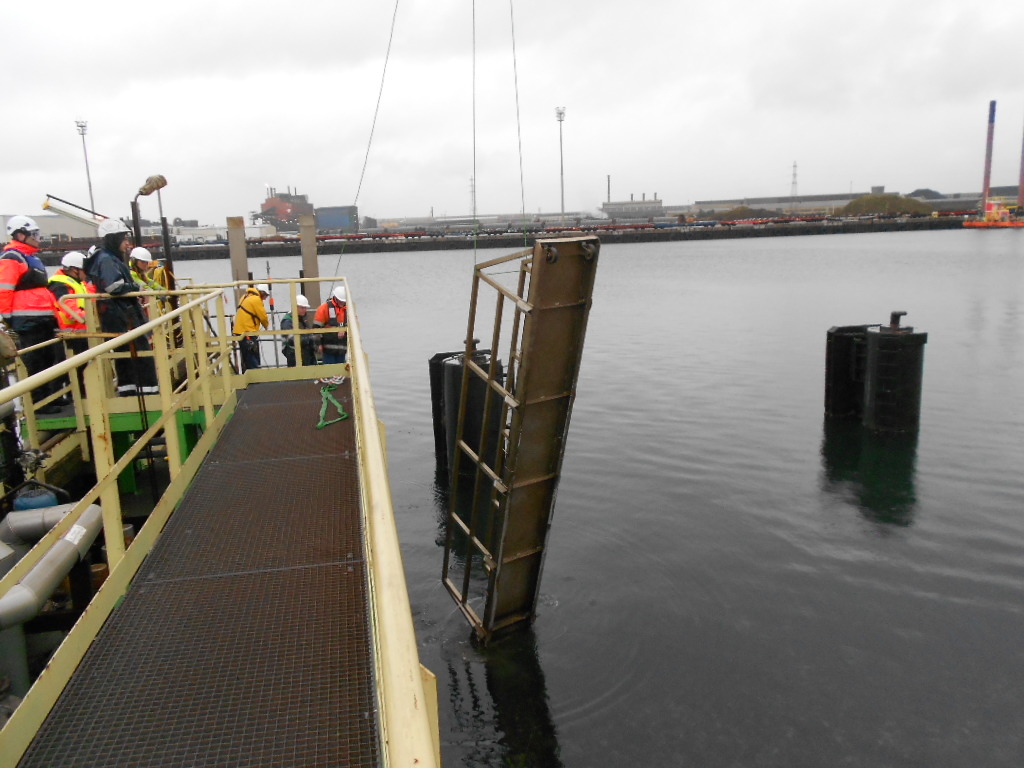 Repérage et manipulations subaquatiques - Bathy drone solutions ...