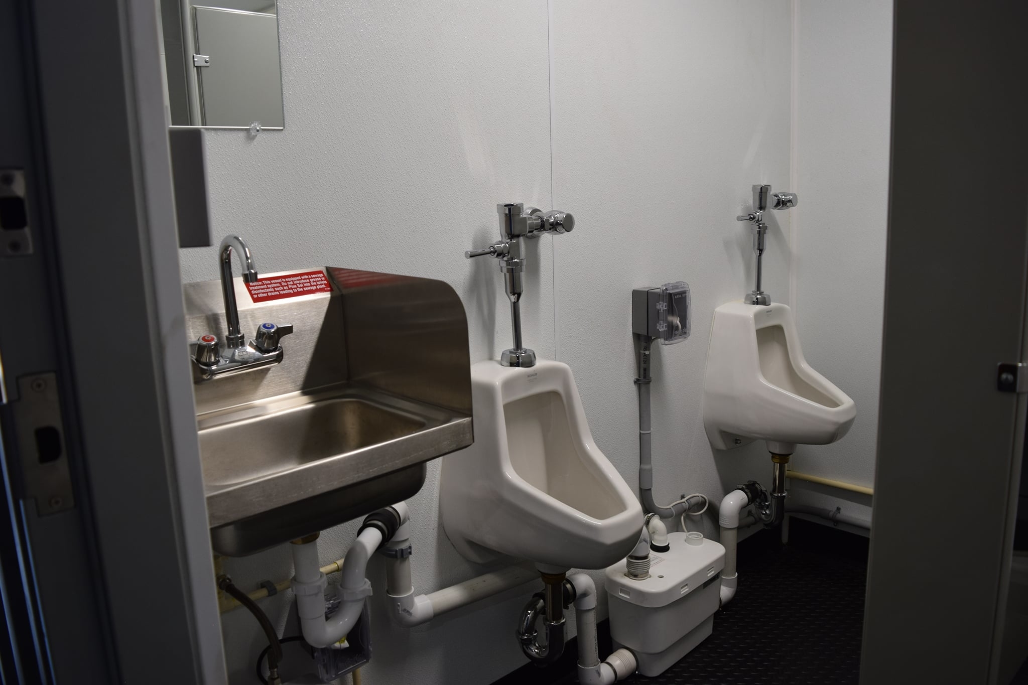 conception de sanitaires autonomes avec assainissement intégré ...