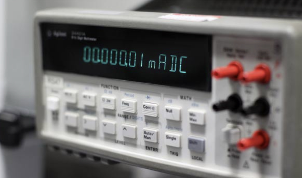 Services d'étalonnage et maintenance d'instruments de précision - Furness controls sarl ...